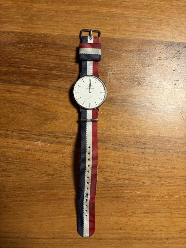 Daniel Wellington Klocka | Blocket