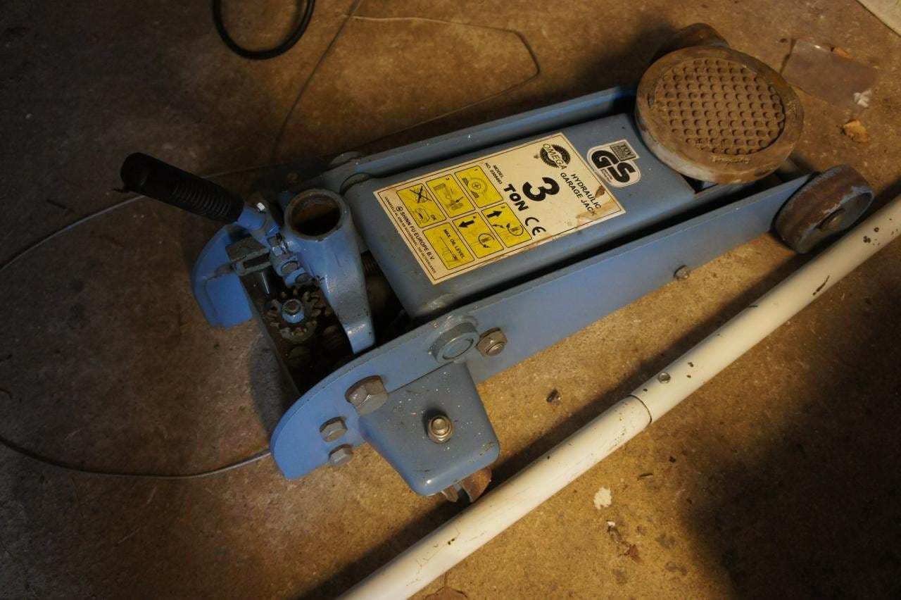 Rejäl garagedomkraft 3 ton Shinn Fu Europe | Blocket