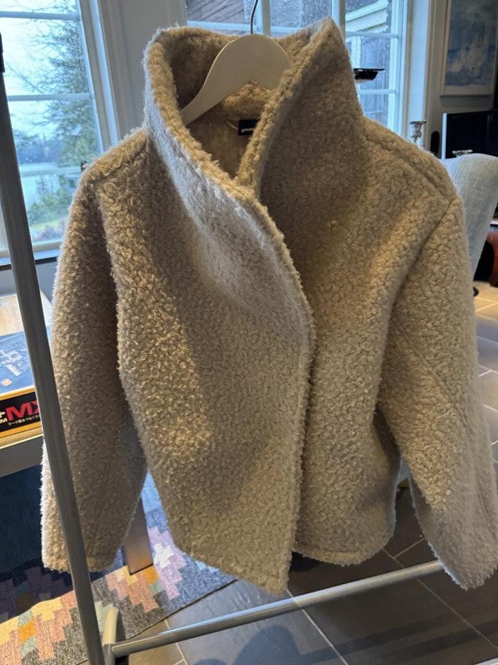teddy jacka från Gina tricot | Blocket