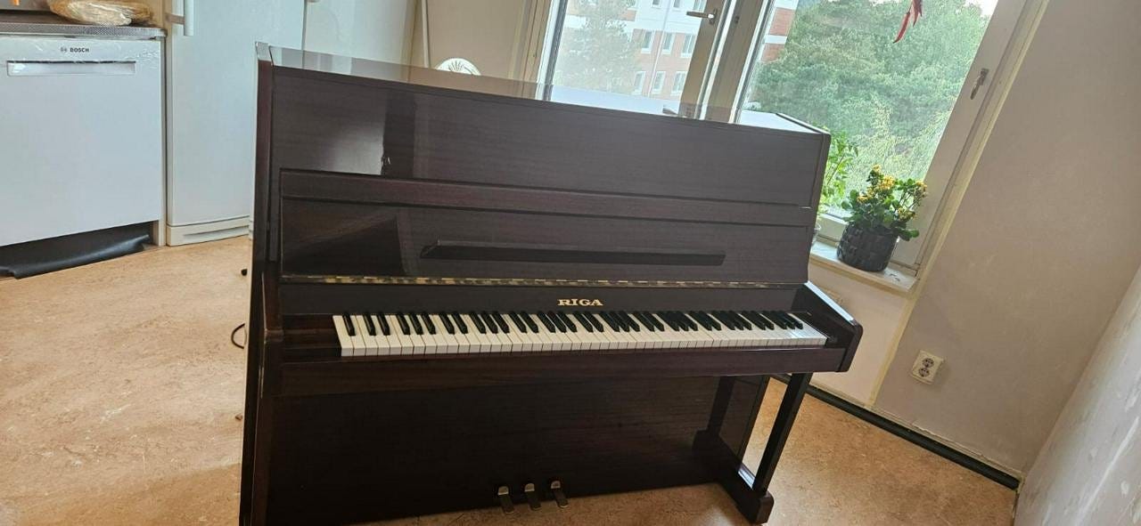 piano till salu bra skick | Blocket