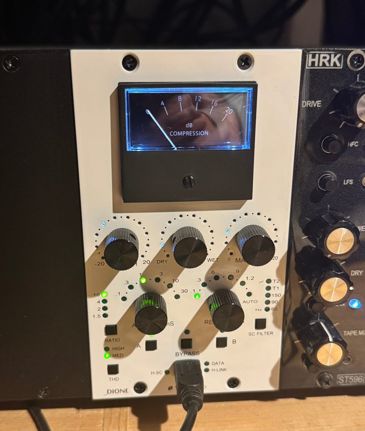 WesAudio Dione VCA kompressor | Blocket
