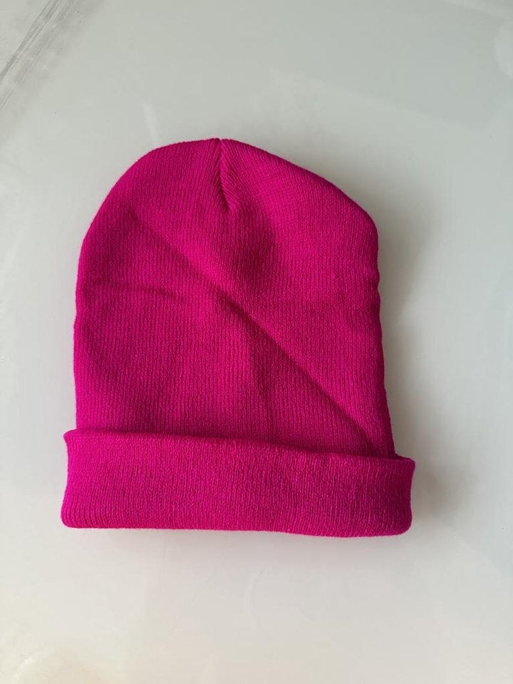 Helt ny rosa / skrikrosa mössa | Blocket