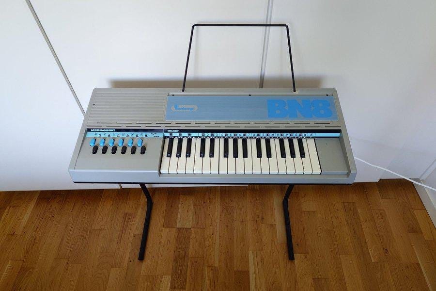 Bontempi BN8 BN8.22 Synth Keyboard Synthesizer Piano | Blocket