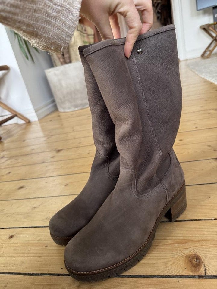 Beautiful panama jack winter boots, size 40 | Blocket