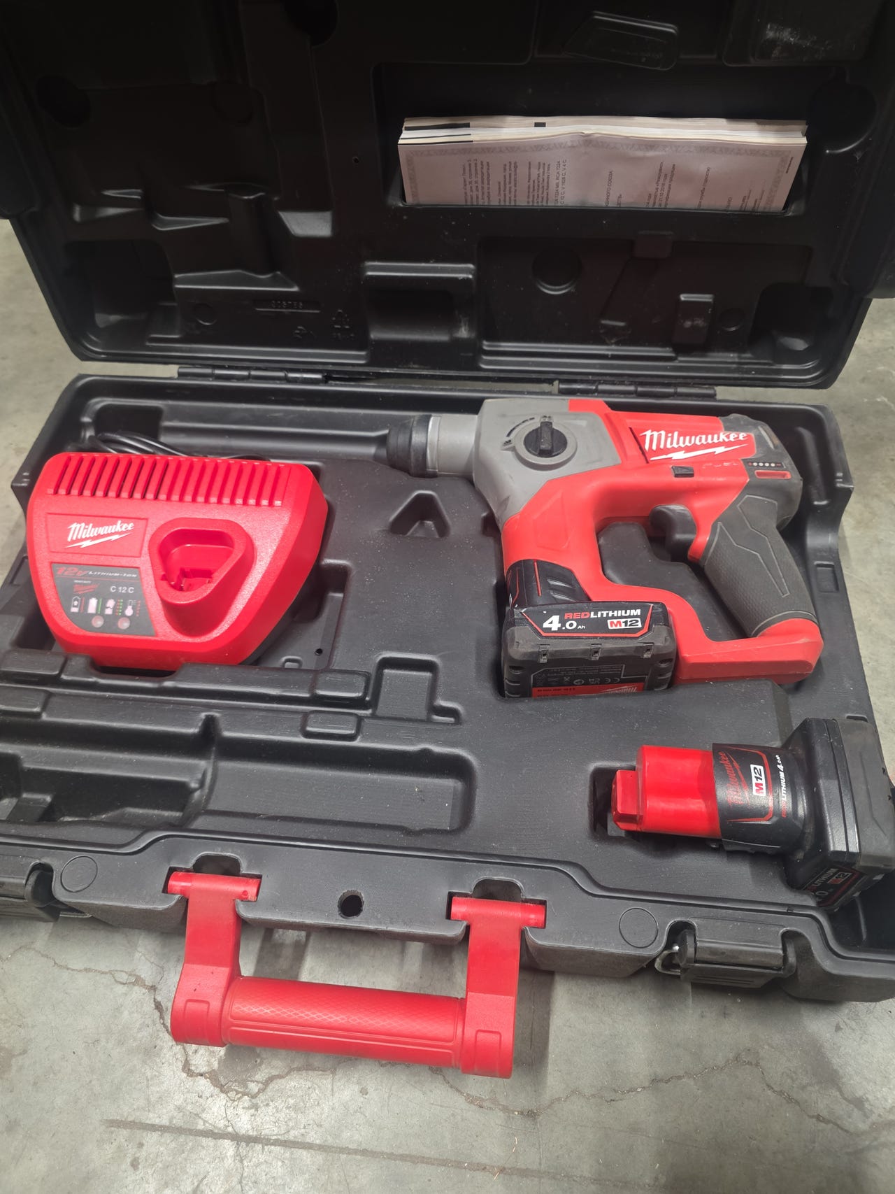 Milwaukee M12 CH-402C Borrhammare | Blocket