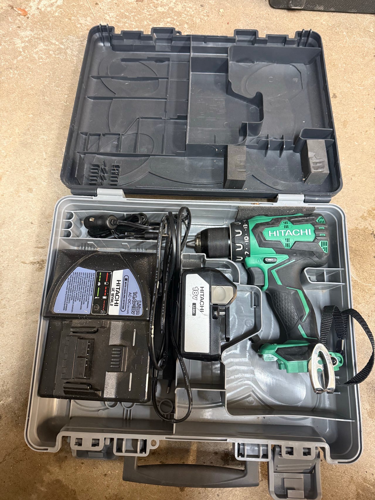 Hitachi DS18DBSL Sladdlös borrmaskin 18V grön svart | Blocket
