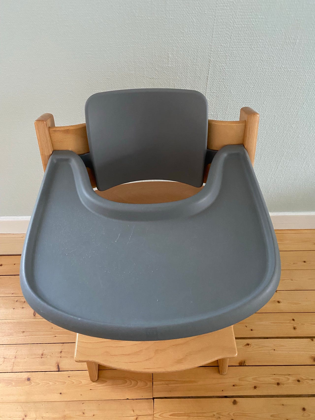 Stokke Babyset & bricka Storm Grey | Blocket