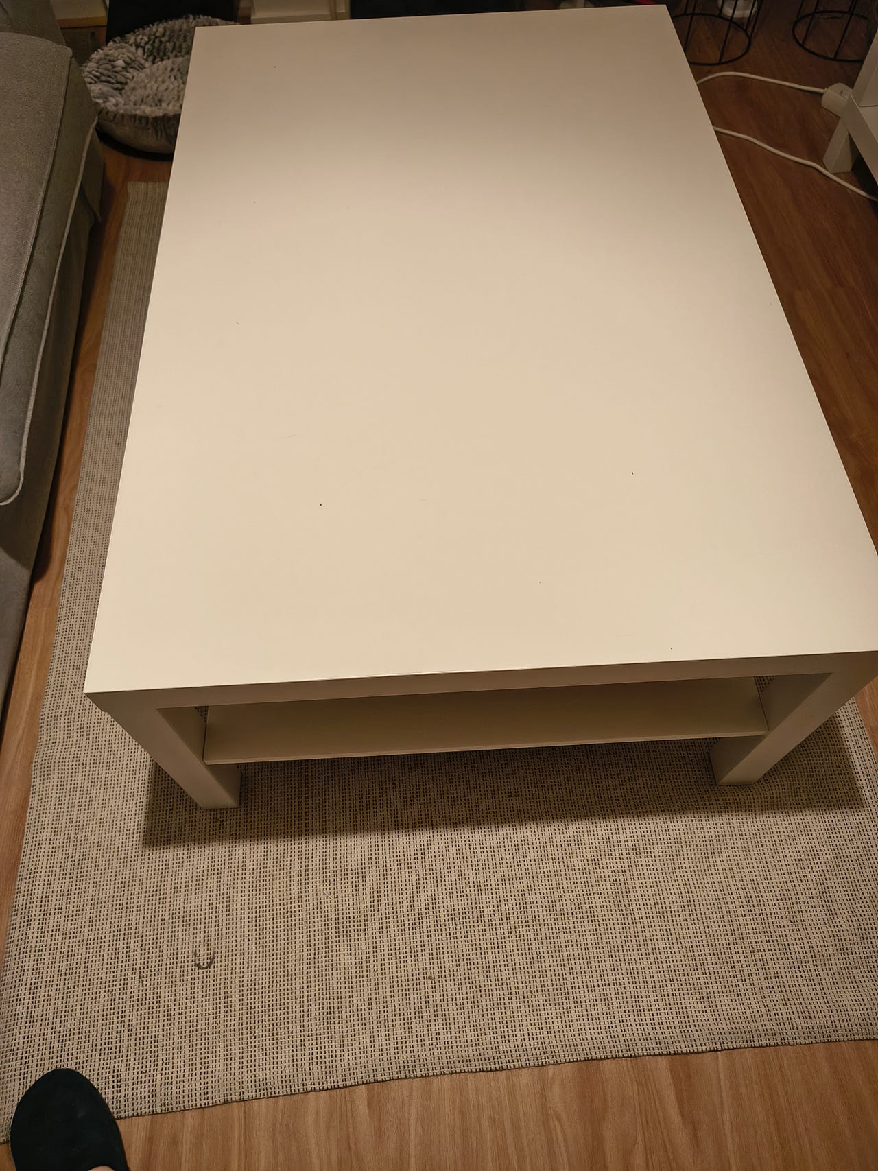 Sofa table and low table for free | Blocket