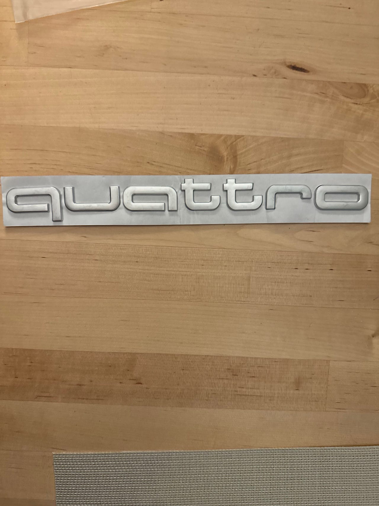 ”Quattro” 3D emblem till Audi | Blocket