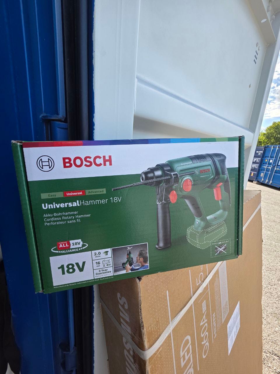 HELT NY Bosch UniversalHammer 18V | Blocket