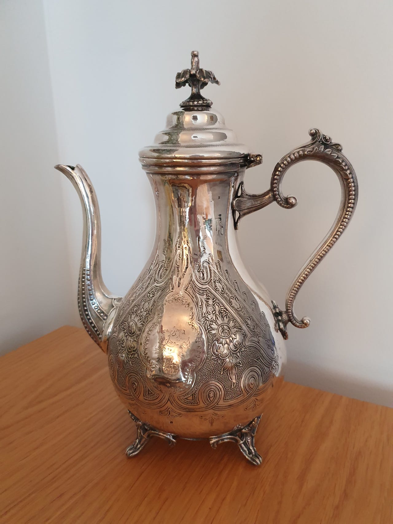 Engelsk Te-/kaffekanna i Electro Plate - Sekelskiftet 1800/1900 | Blocket