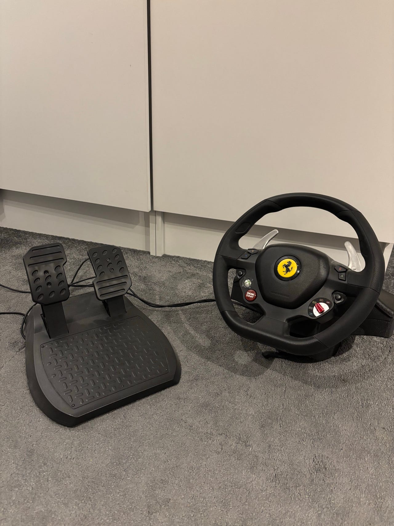 Thrustmaster Ferrari Racing Wheel GT ratt och pedalset | Blocket