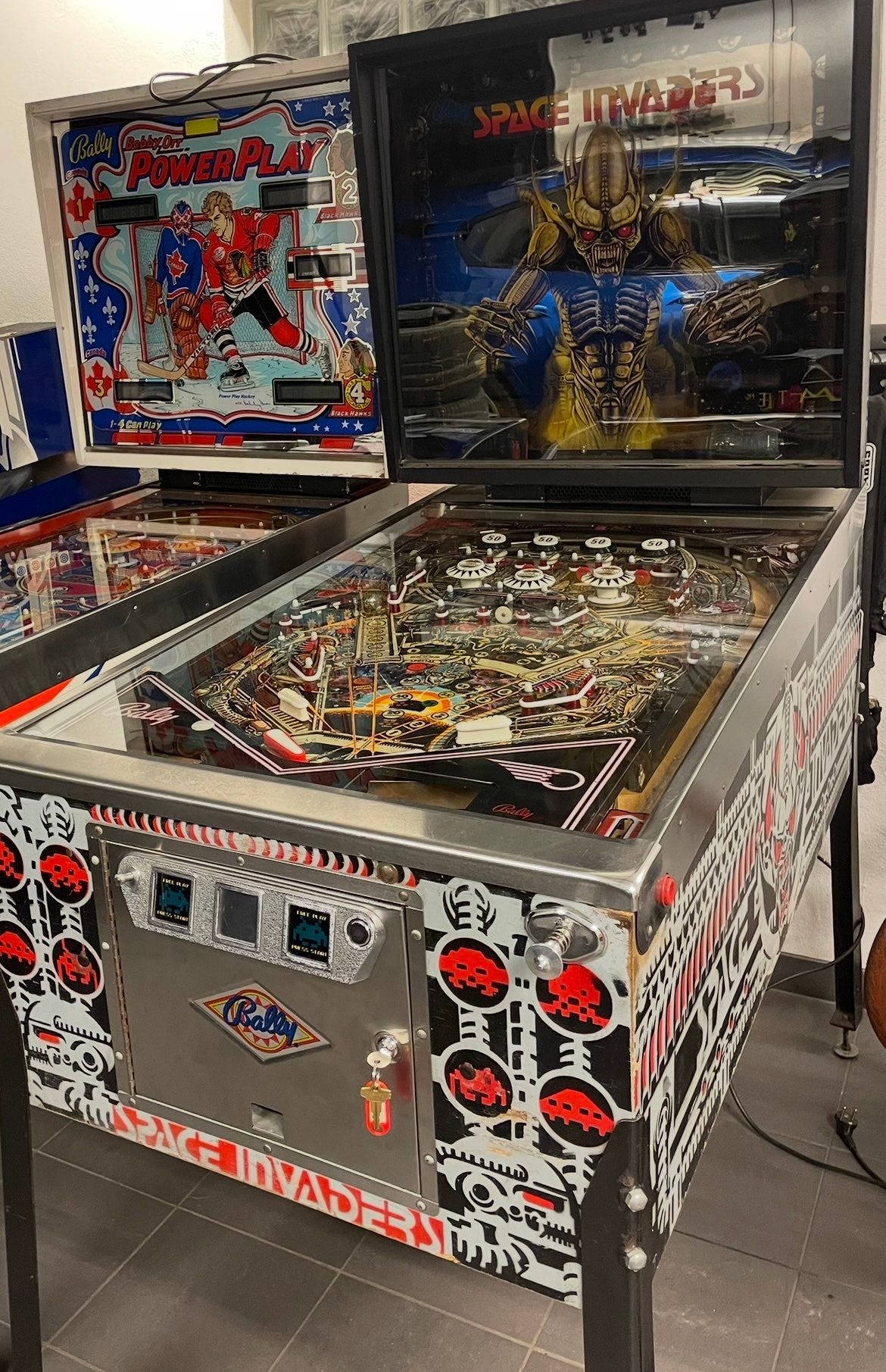 Bally 1980, Space Invaders Pinball Machine, flipper / flipperspel ...