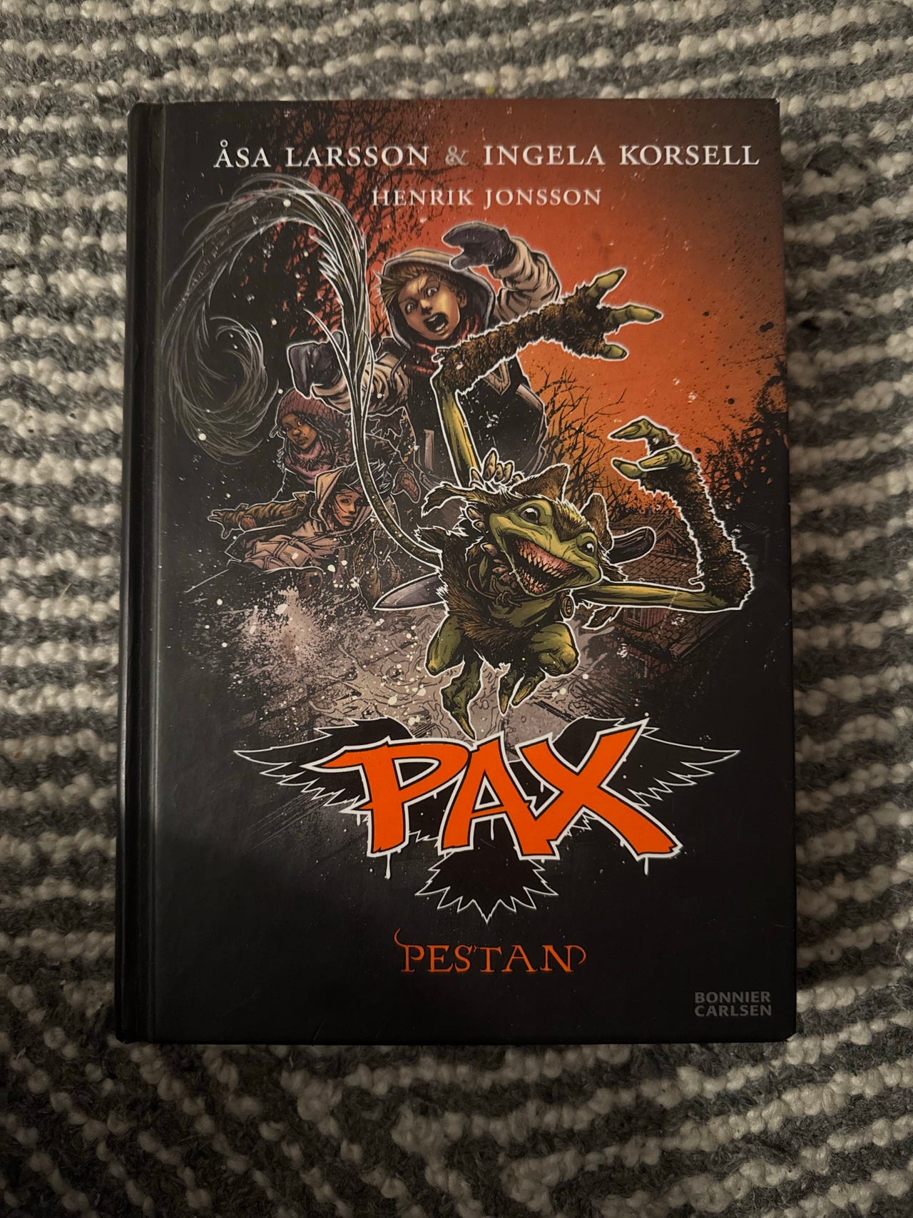 ”Pestan”, bok nr 7 i bokserien Pax | Blocket