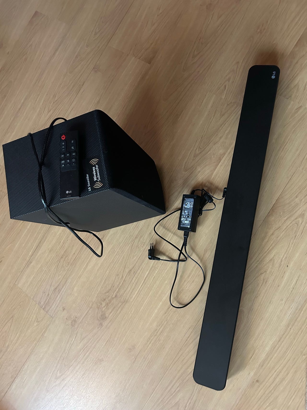 LG ljudsystem soundbar med subwoofer svart | Blocket