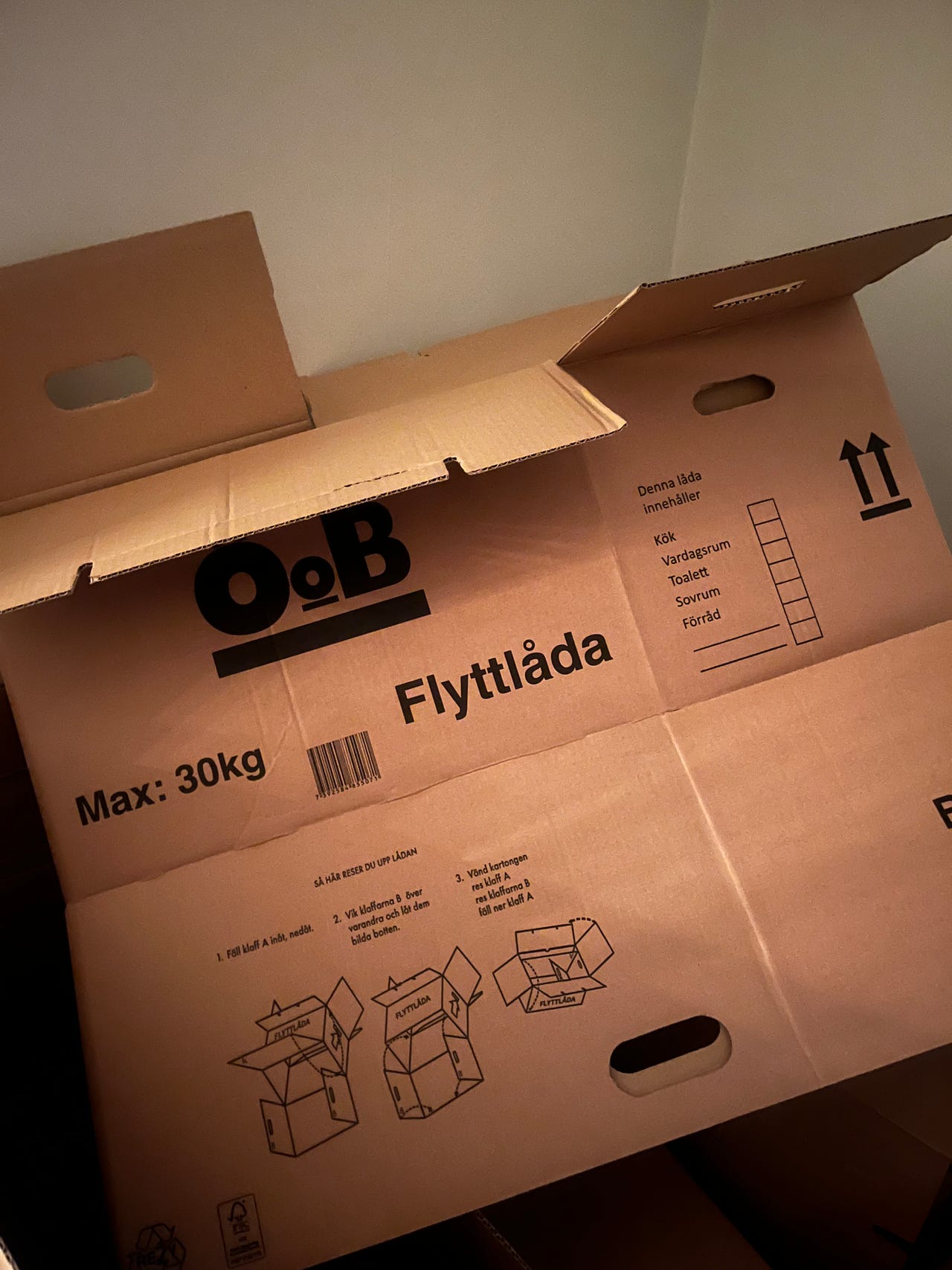 Flyttlådor bortskänkes | Blocket