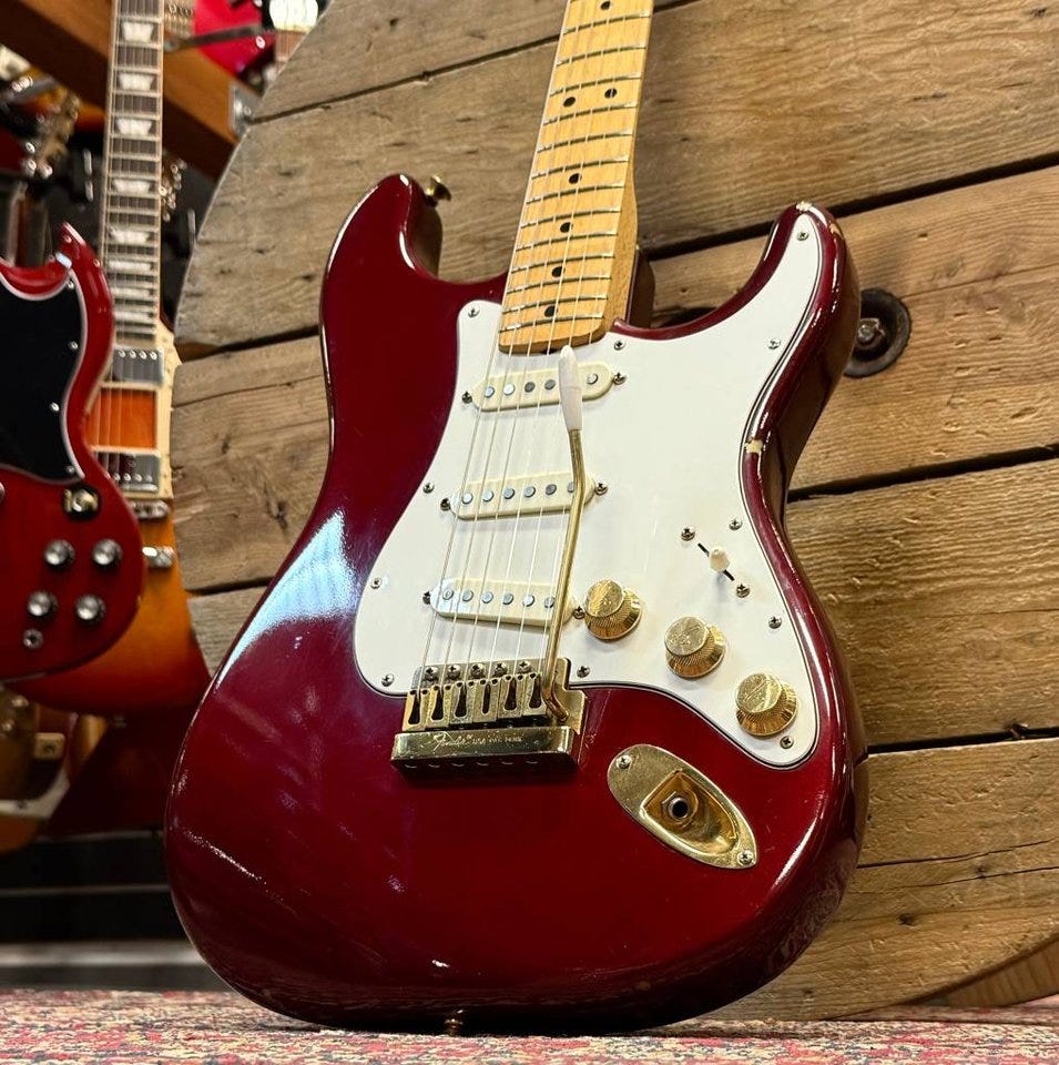 Fender Stratocaster "The Strat" Candy Apple Red 1980 | Blocket