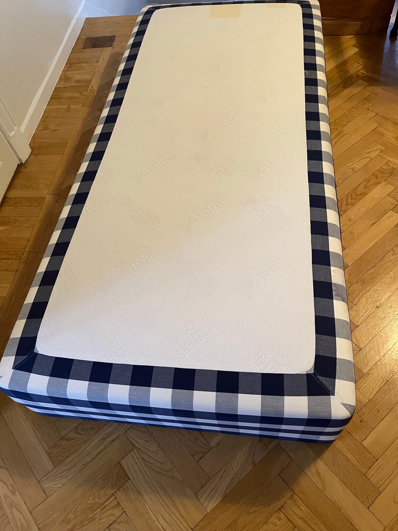 Hästen säng 90x200 | Blocket
