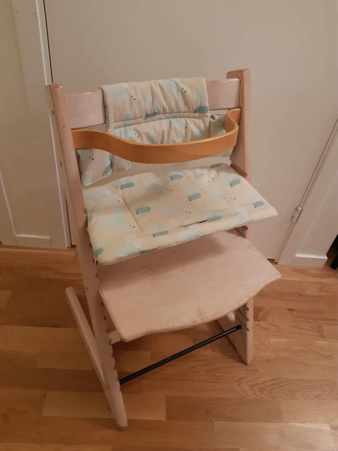 Tripp trapp-stol med dynor | Blocket