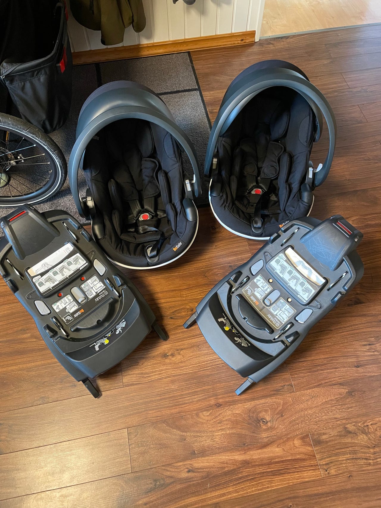 BeSafe iZi Go Modular X2 i-Size + iZi Modular i-Size Bas | Blocket