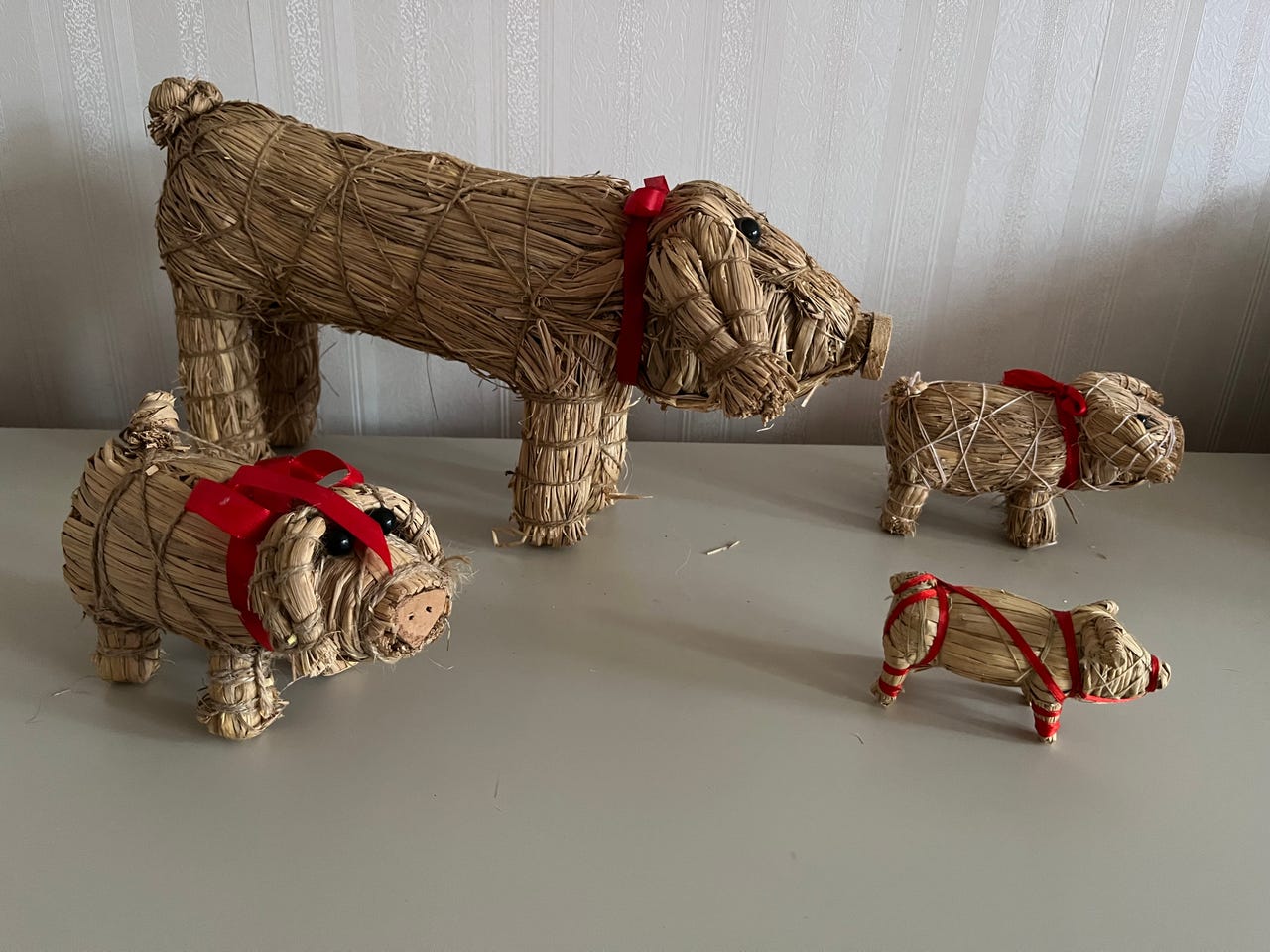 4 halmgrisar halm gris jul juldekoration | Blocket