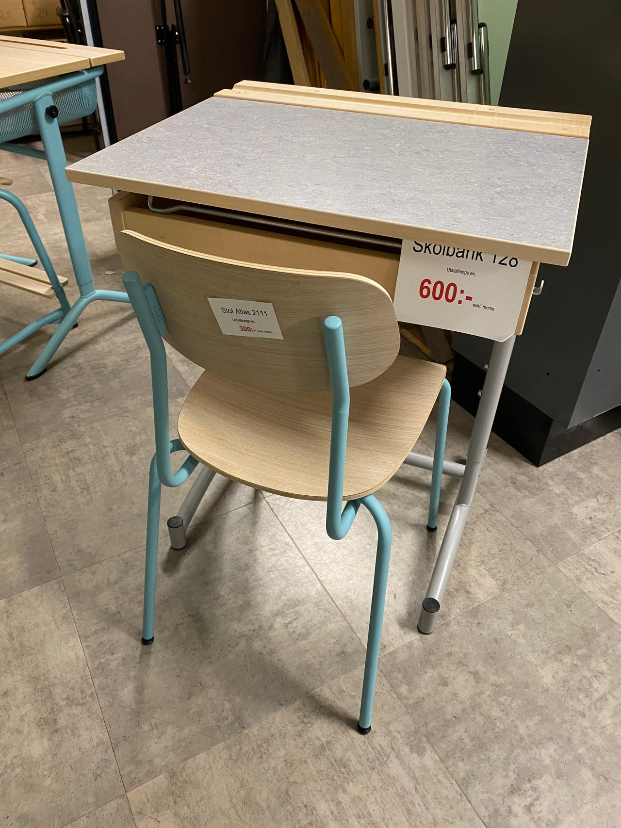 Tranås Skolmöbler Skolbänk med stol för barn | Blocket