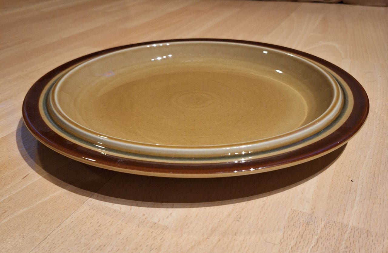 2 st stora tallrikar Arabia 33,5cm | Blocket