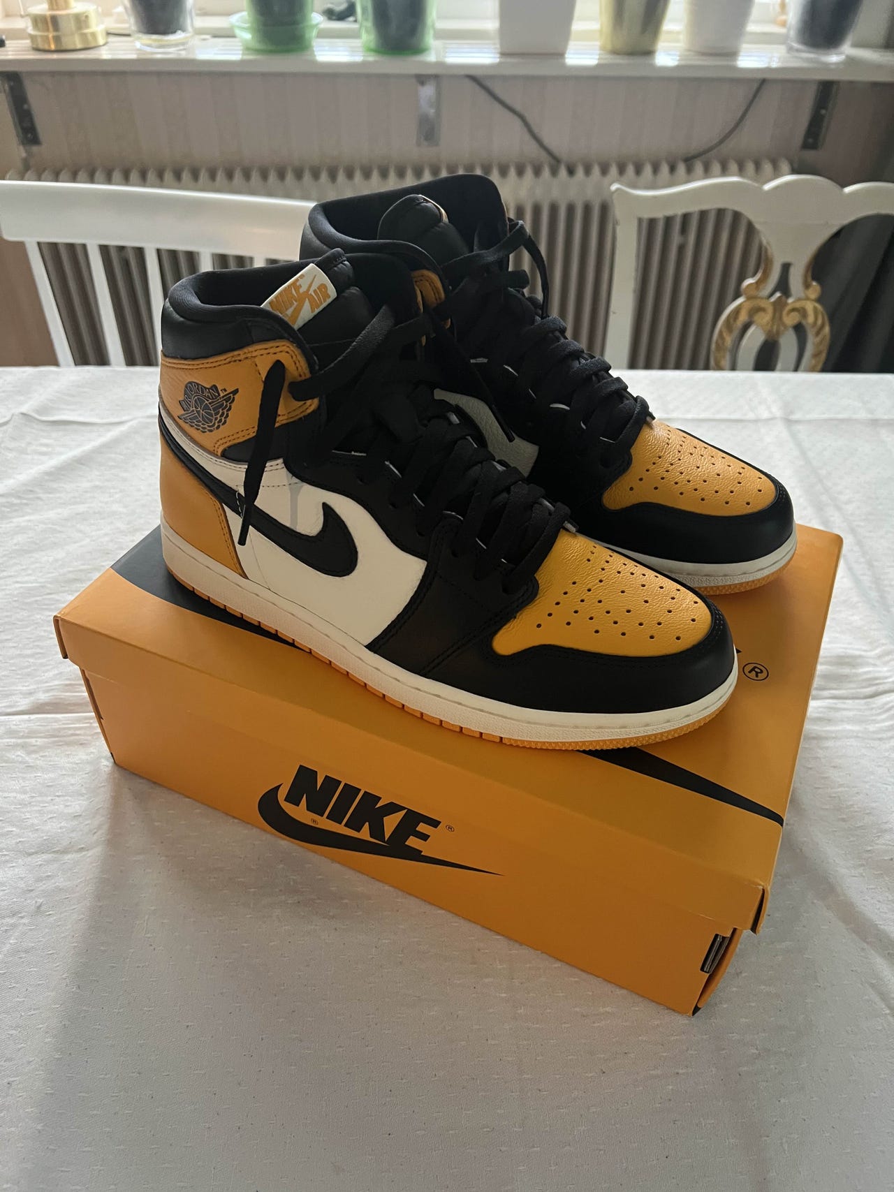 Air Jordan 1 Retro High OG "Yellow Toe" stl EU44 | Blocket