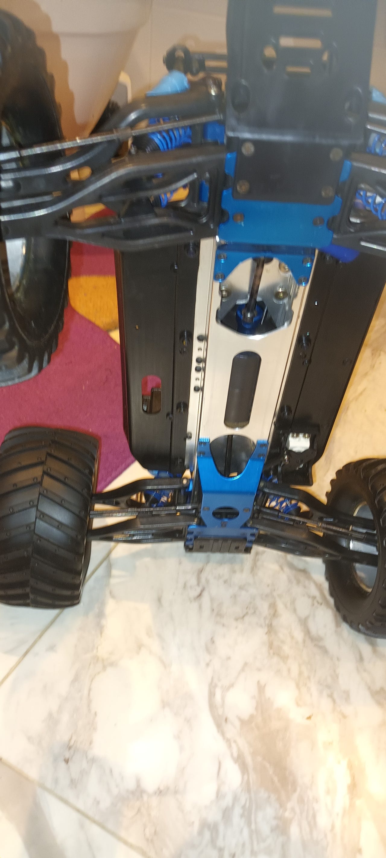 4,6CC MONSTERTRUCK | Blocket