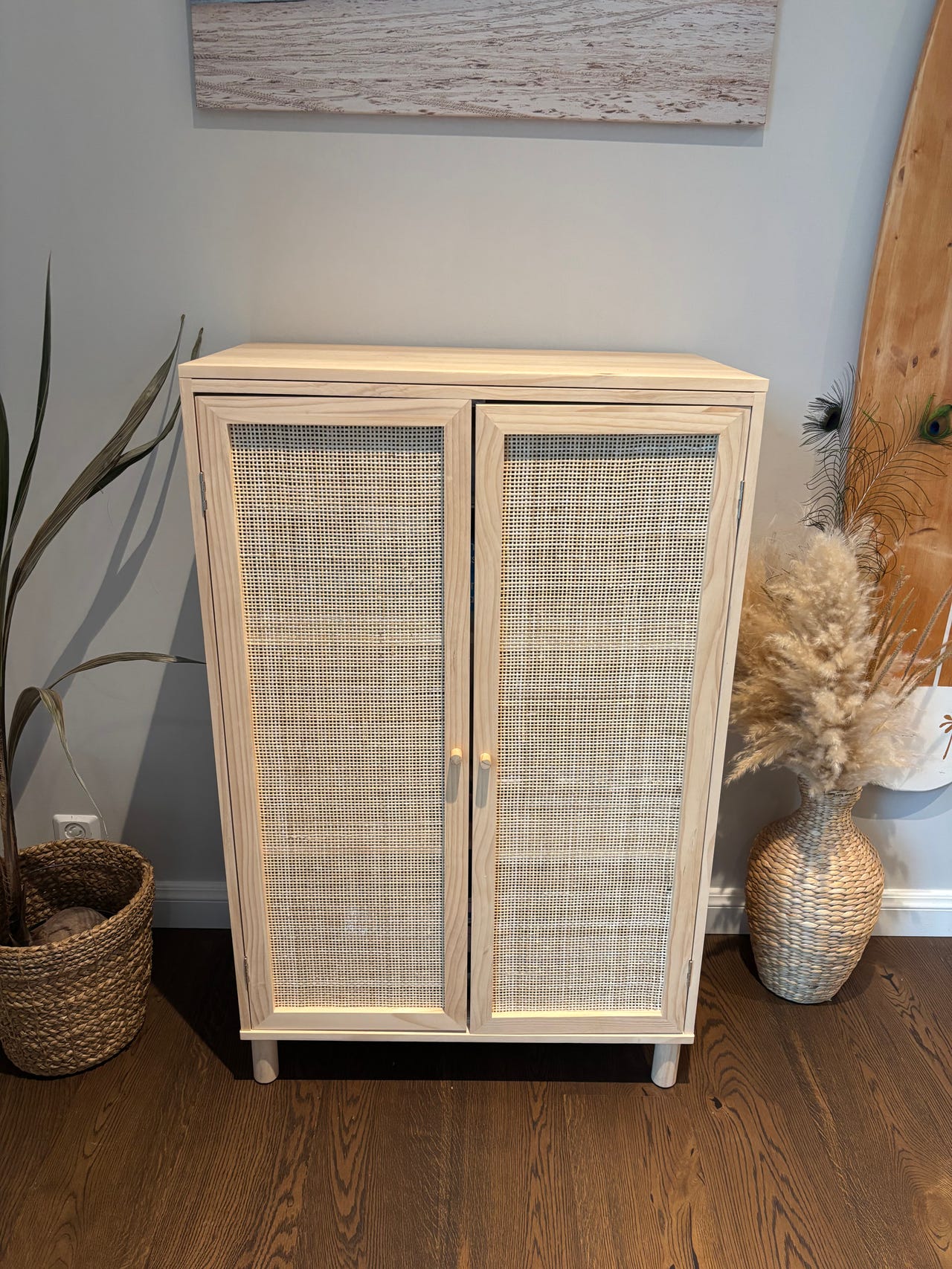 Träskåp i furu & rotting – SØSTRENE GRENE | Blocket