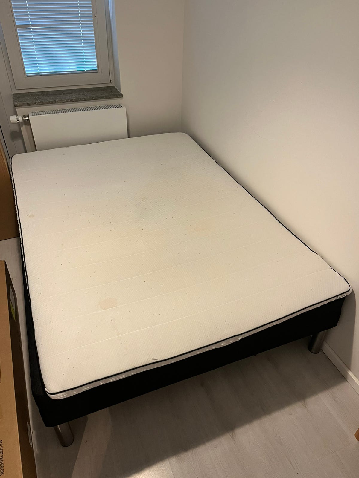 Säng ges bort gratis. | Blocket