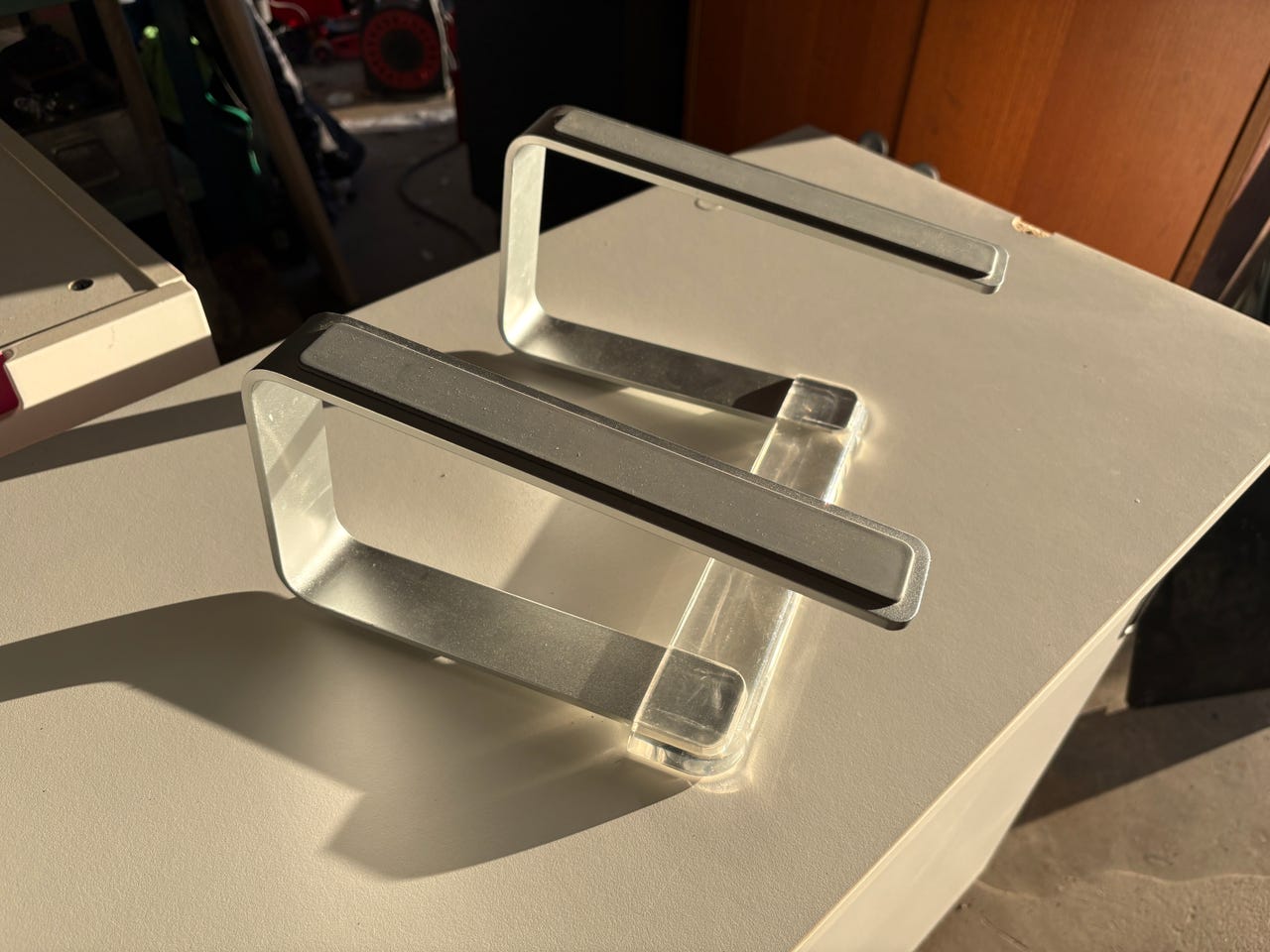 Griffin Lap top stand 7st | Blocket