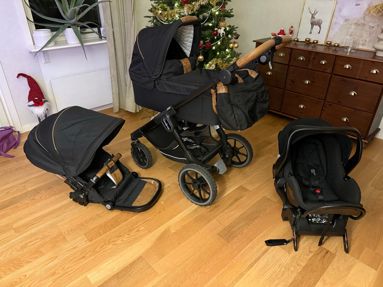 Emmaljunga NXT90 (2022) – komplett paket inkl. Britax Römer Primo ...