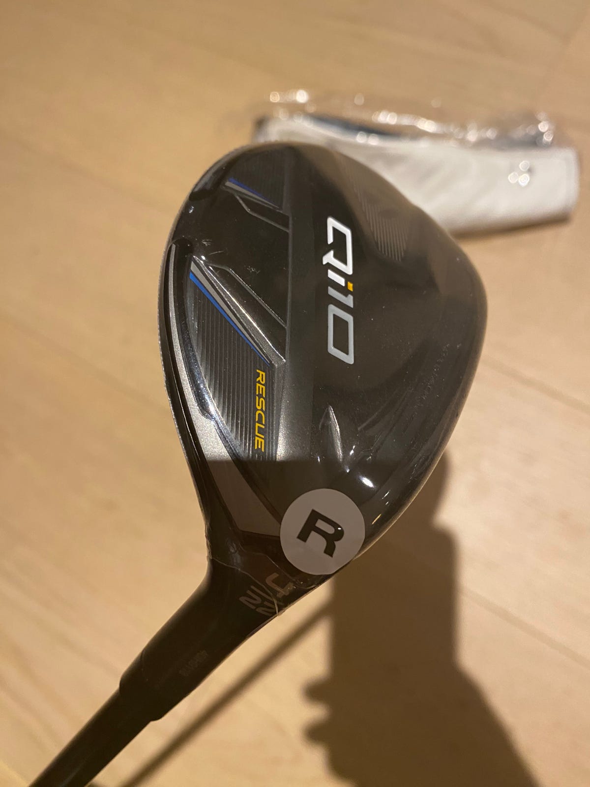 TaylorMade Qi10 Högerhänt 4 22° Regular Golfklubb - Hybrid | Blocket