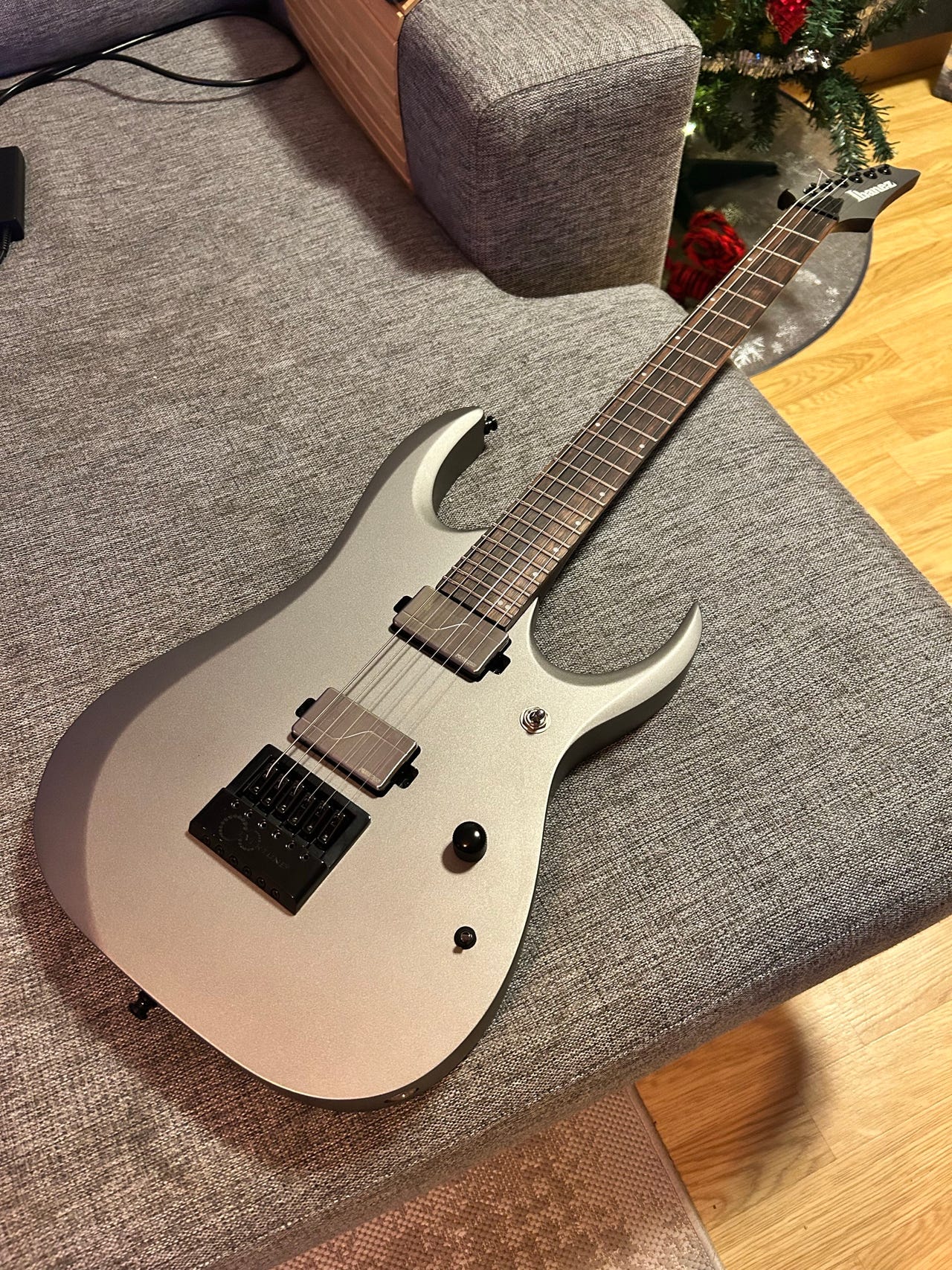 Ibanez RGD61ALET-MGM (Metallic Gray Matte) Axion Label. | Blocket
