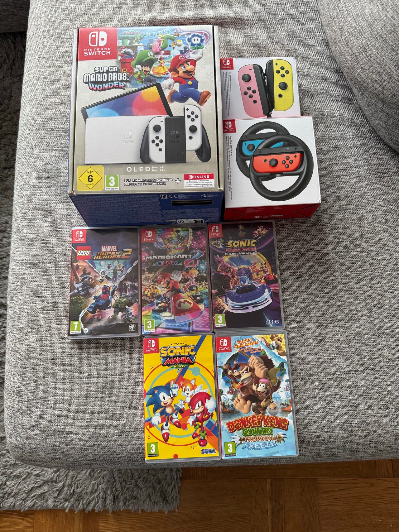 Nintendo Switch Spelkonsol med 5 spel | Blocket