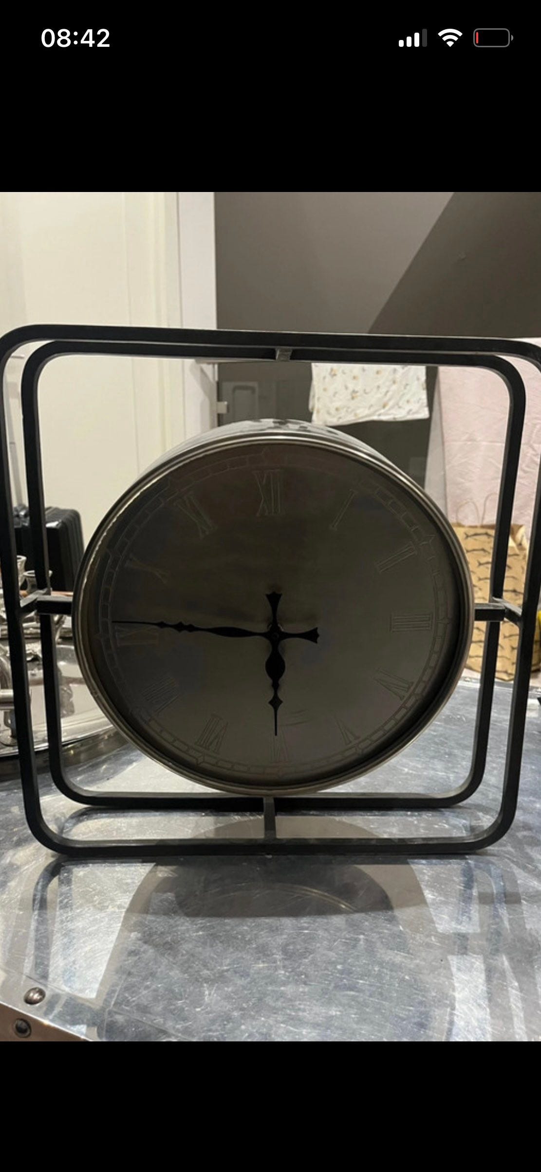 Unik klocka med ram och rund urtavla | Blocket