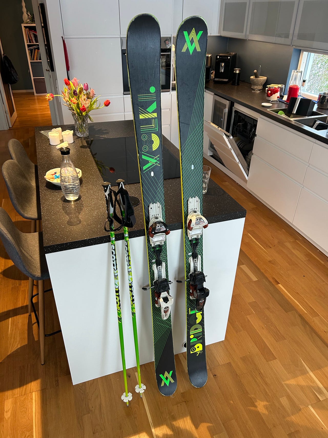 Komplett freeridepaket: Völkl Bridge 179 cm + Marker Schizo + Scott ...