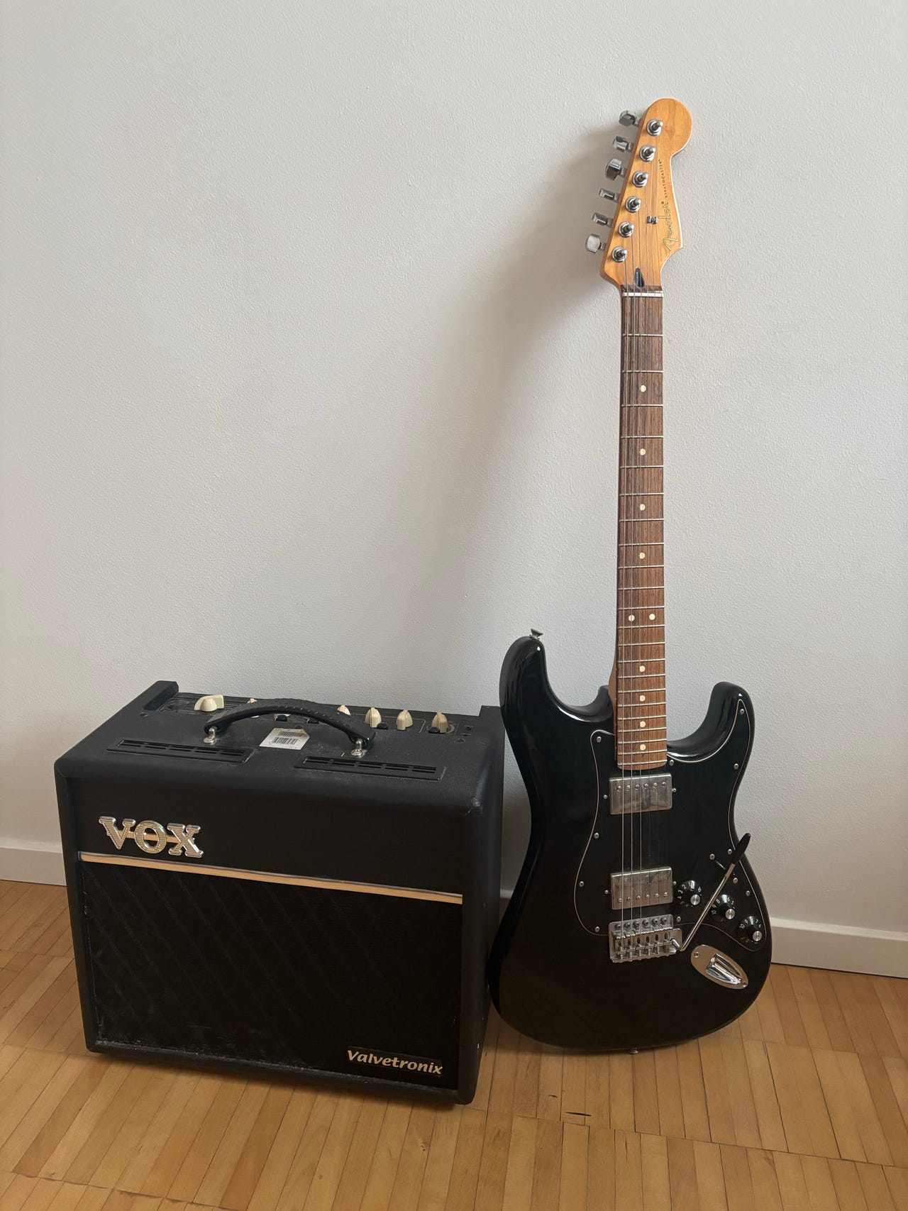 🎸 Fender Blacktop Stratocaster HH + VOX VT20+ – nästan nyskick | Blocket