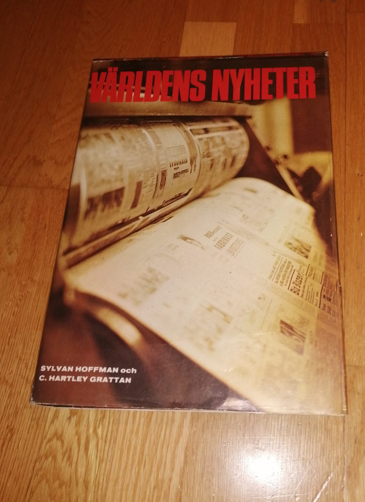 " VÄRLDENS NYHETER" UNDER DE SENASTE 5000 ÅREN( S. HOFFMAN och C. H ...