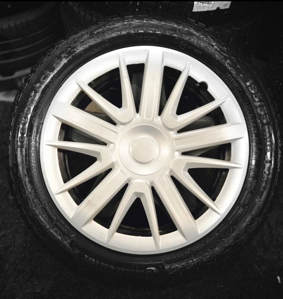 Kompletta vinterhjul 16 Renault Clio CONTINENTAL Dubbdäck | Blocket