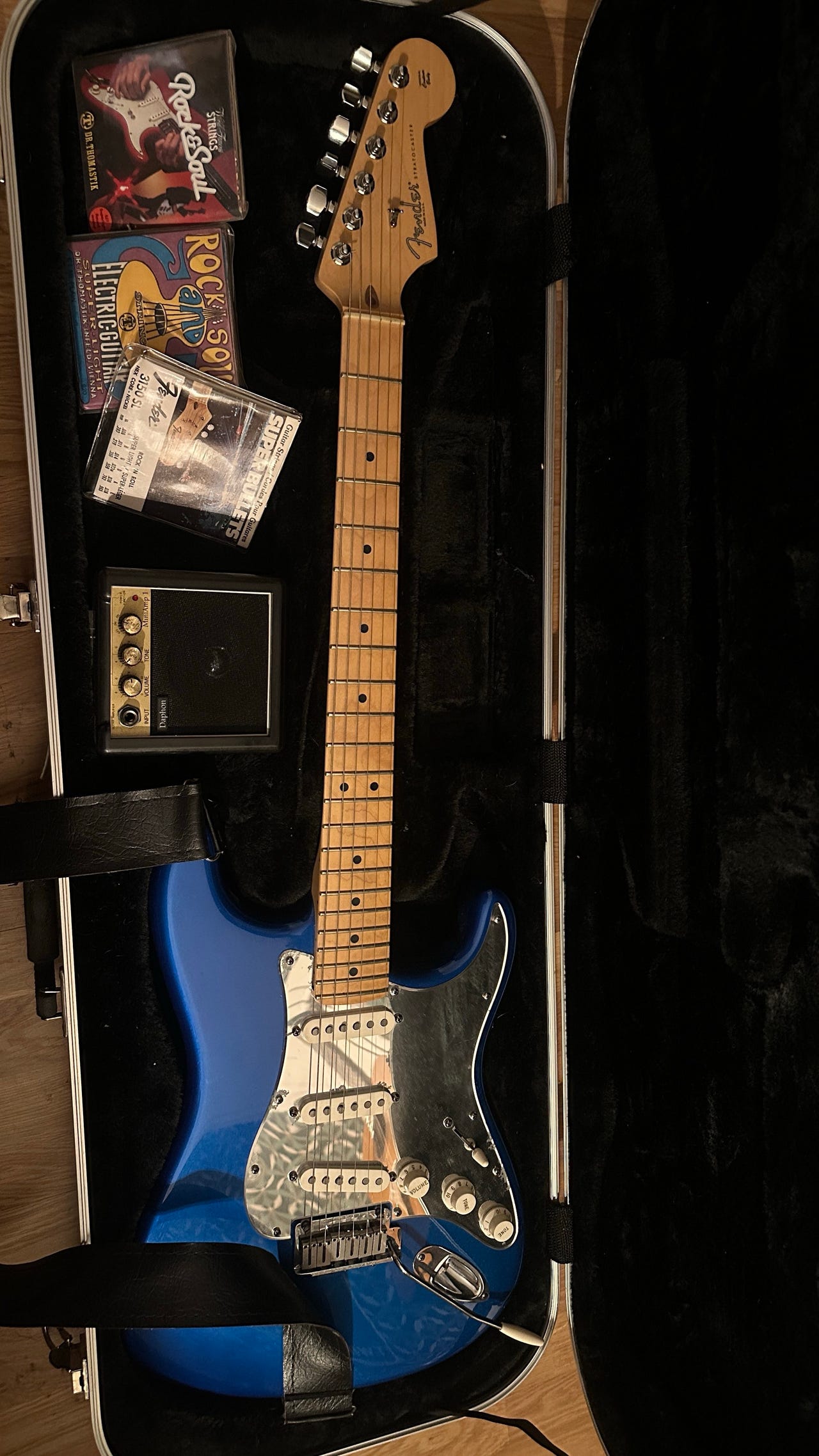 Elgitarr Fender Limited Edition H.E.R. Stratocaster Blue Marlin. | Blocket