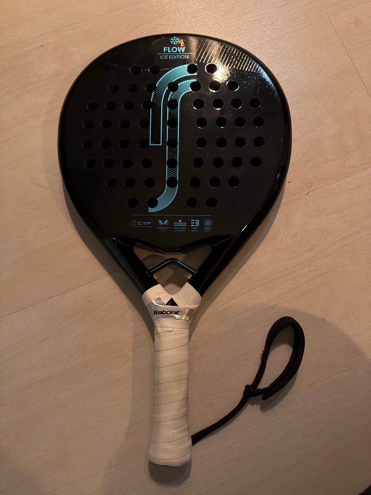 RS Flow Ice Edition padel rack | Blocket