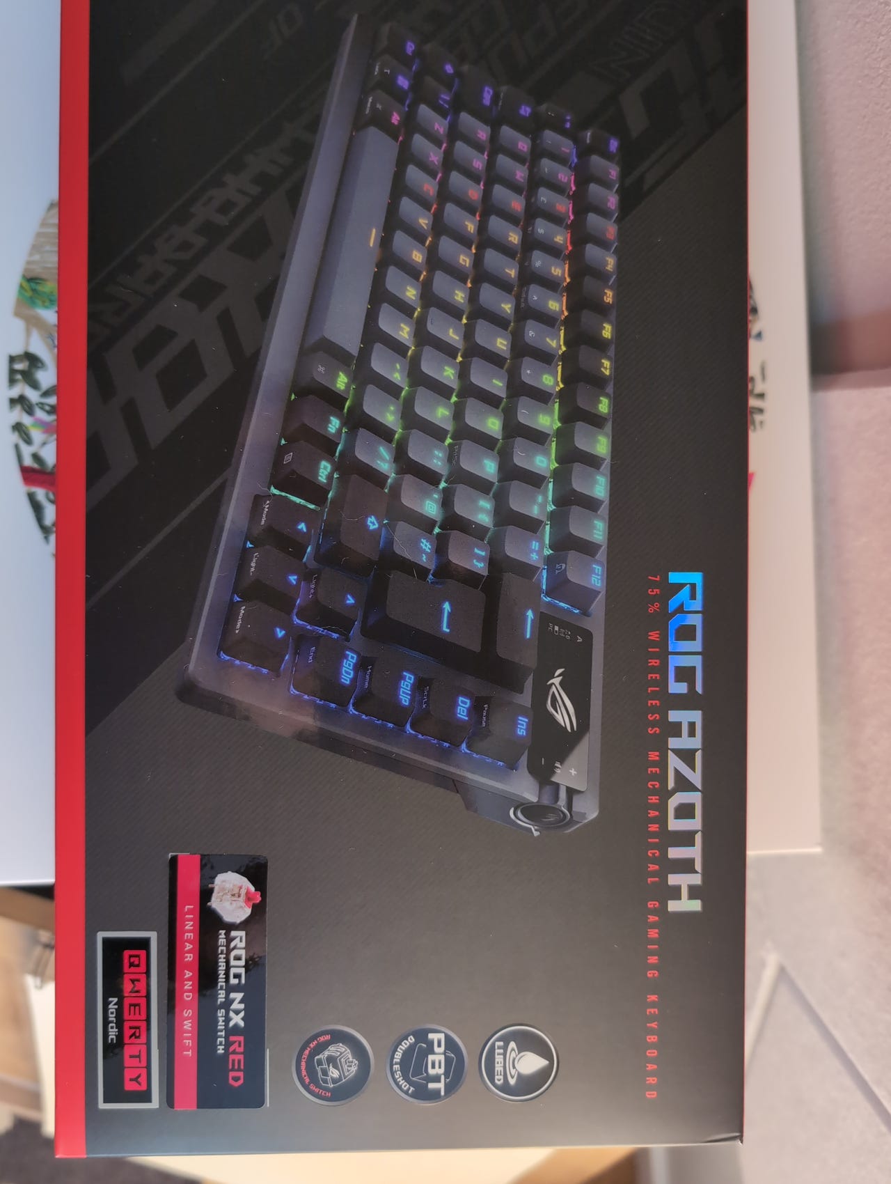 ASUS ROG Azoth Tangentbord | Blocket