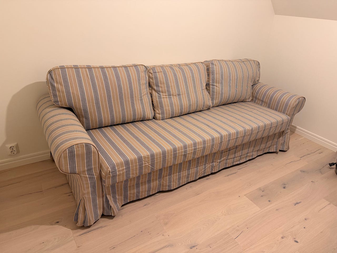 IKEA VRETSTORP 3-seat sofa-bed, Karlshov grey-beige | Blocket