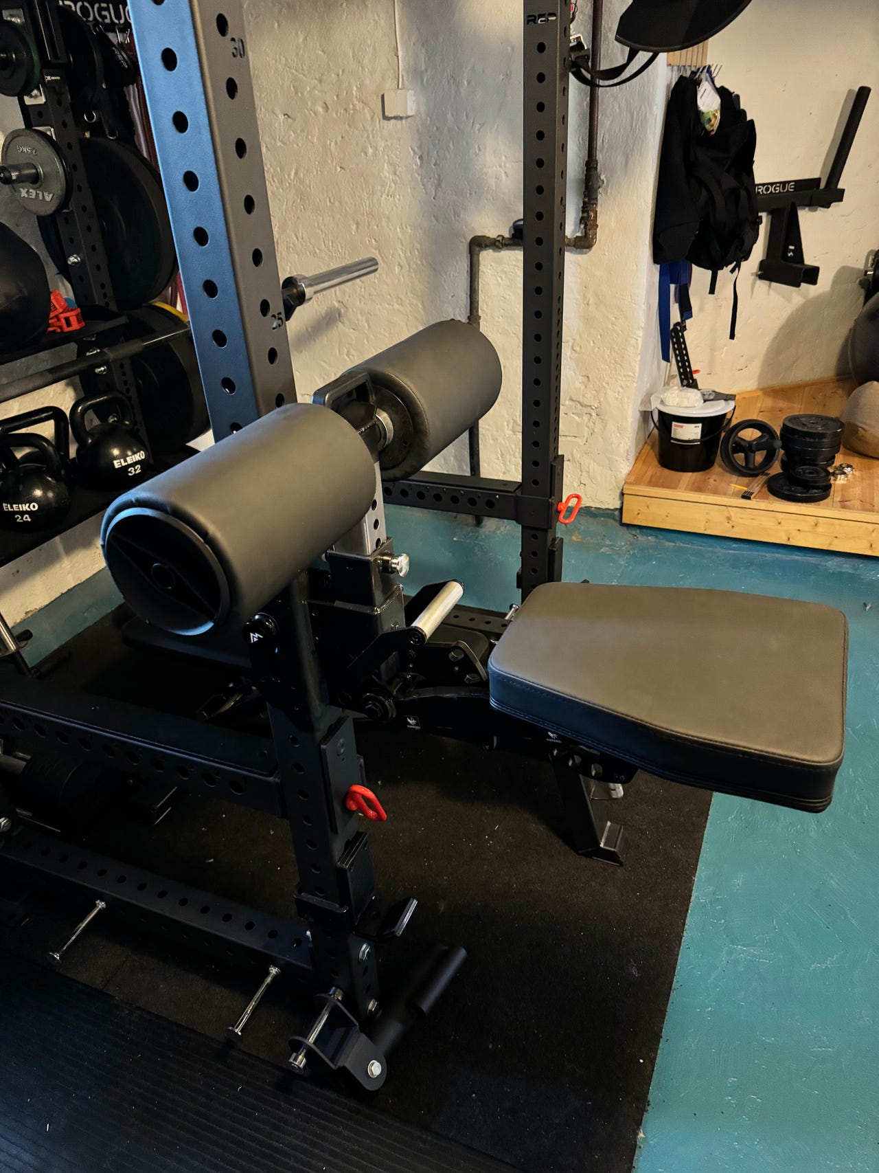REP Pegasus Seat – Nyskick – för 3x3 rack (5/8″ hål) | Blocket