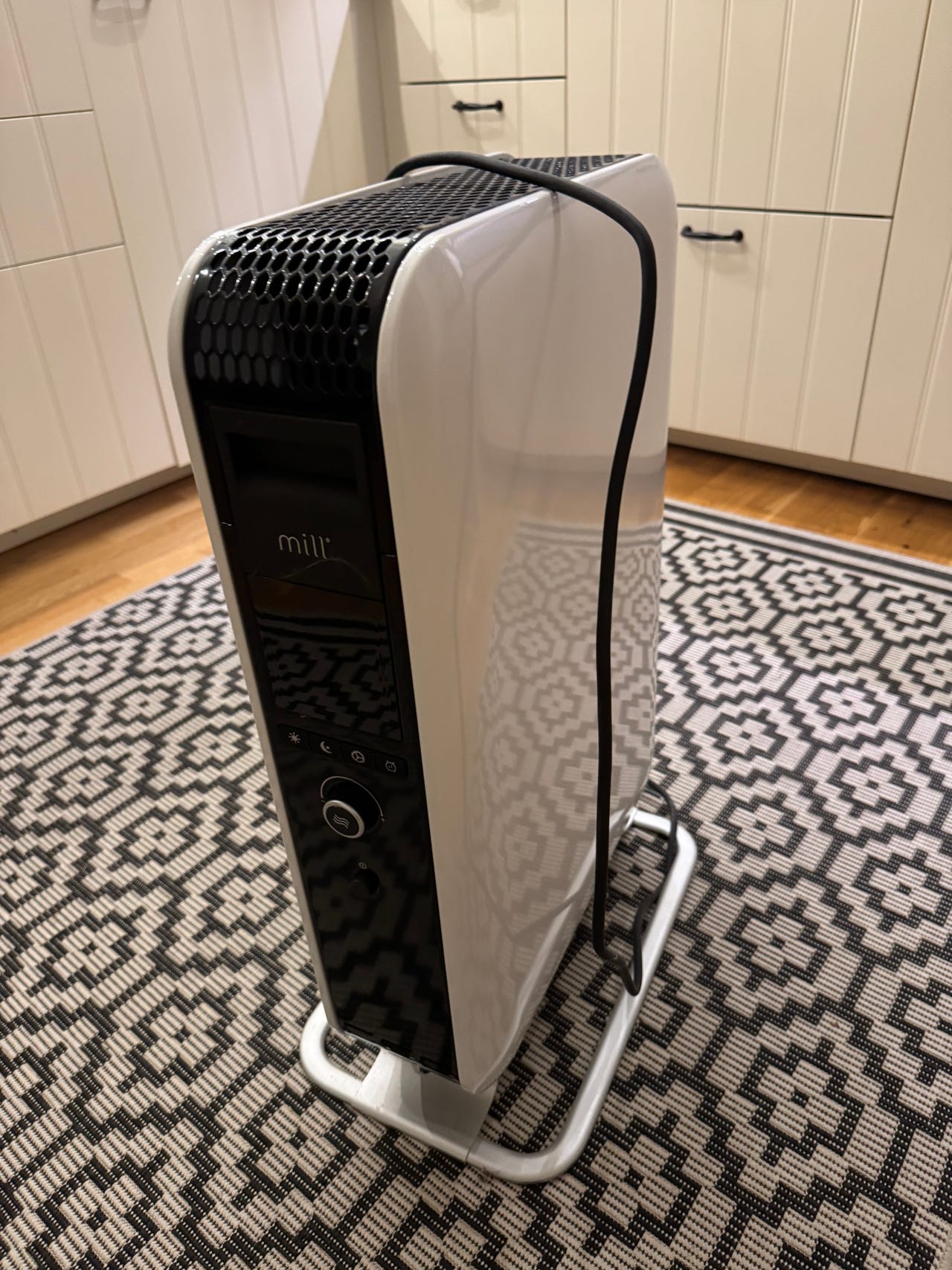 Element -oljefyllt 2000W | Blocket