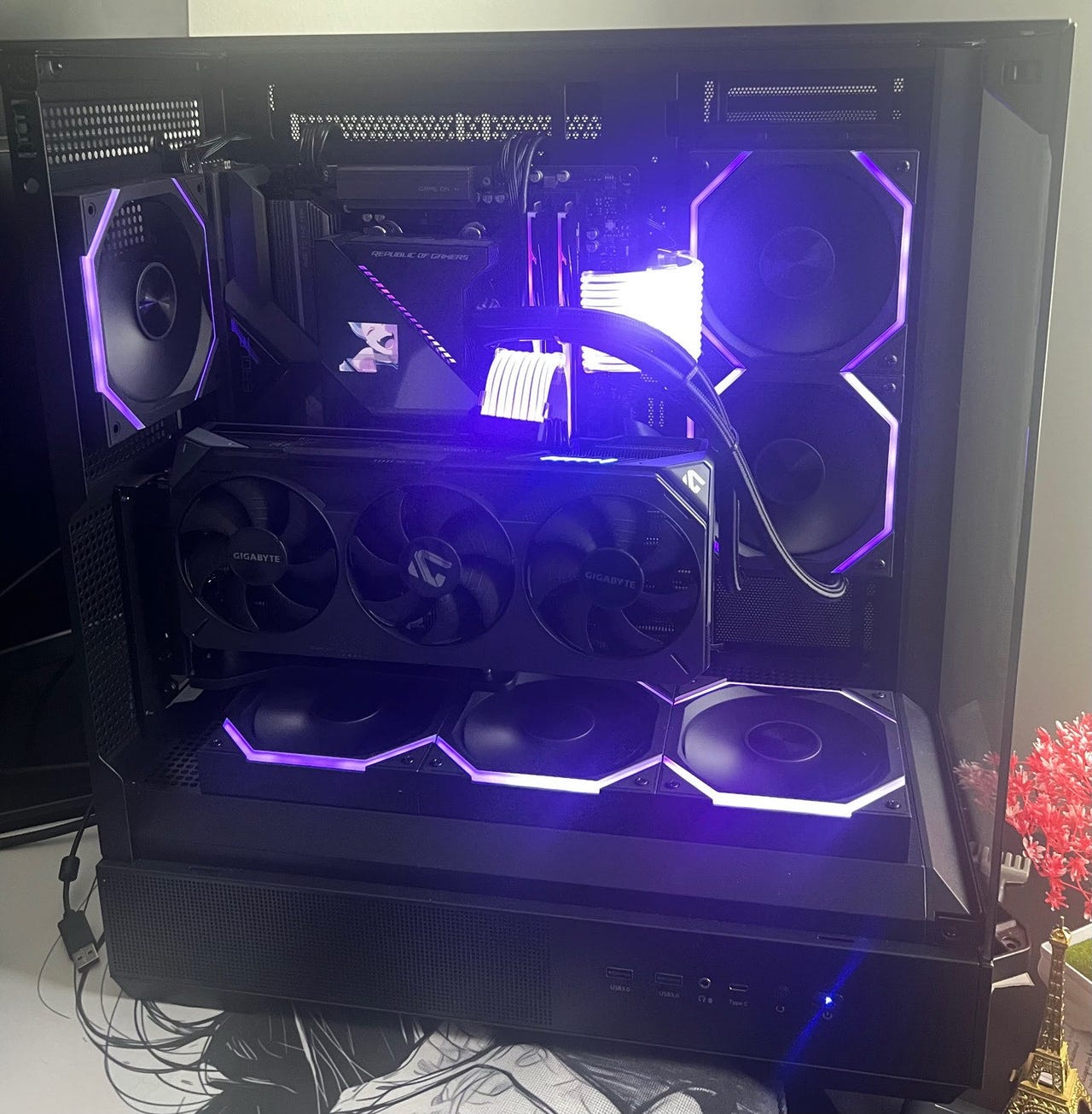 Gaming-PC | Ryzen 7 7800X3D | RX 9070 XT | 32GB DDR5 | 2TB | Oled skärm ...