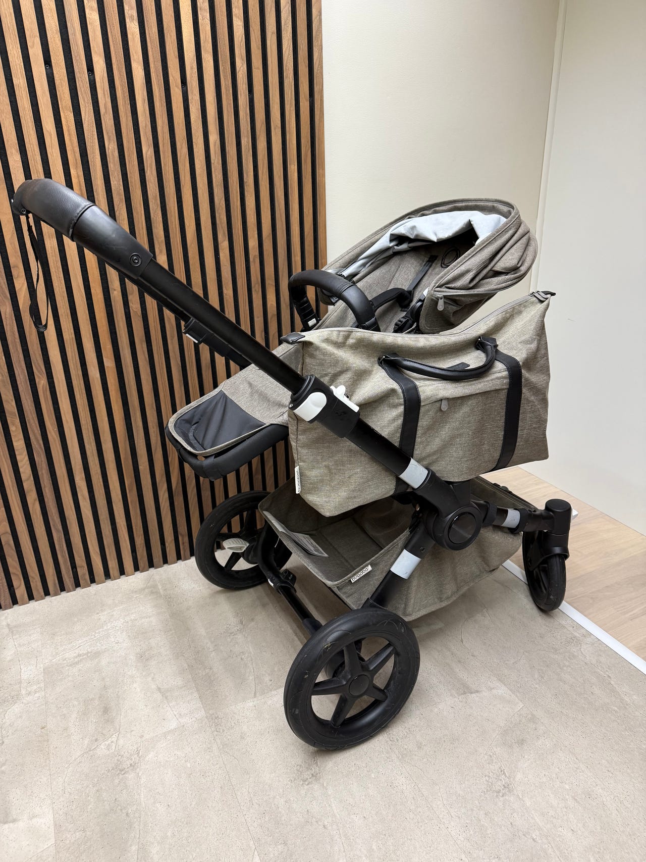 Bugaboo Donkey 5 Mineral Mono Complete Black/Taupe | Blocket