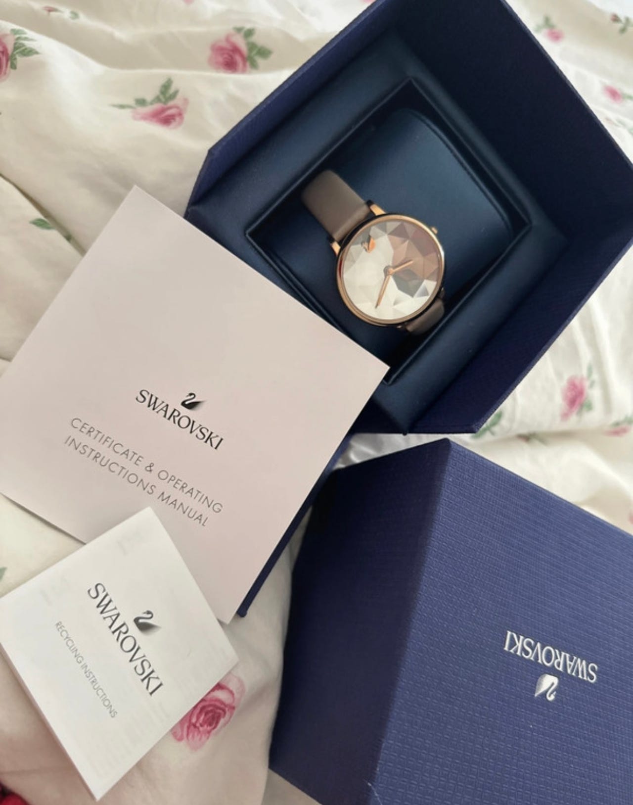 Swarovski klocka - Crystal Lake 5415996 | Blocket